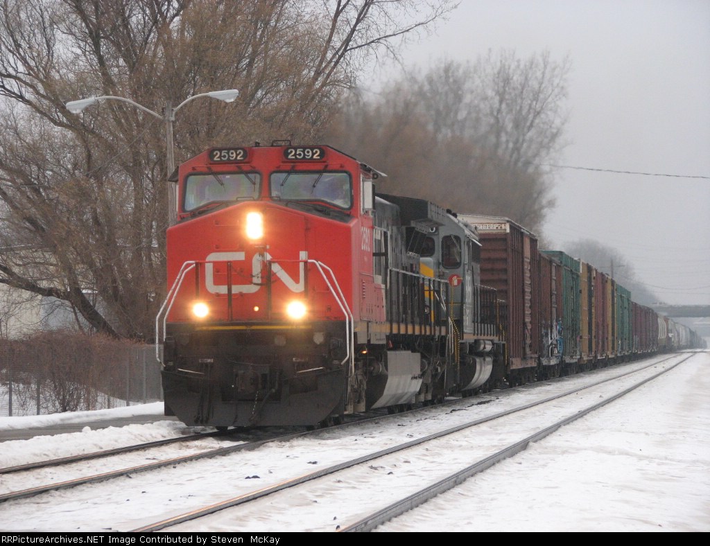 CN 2592